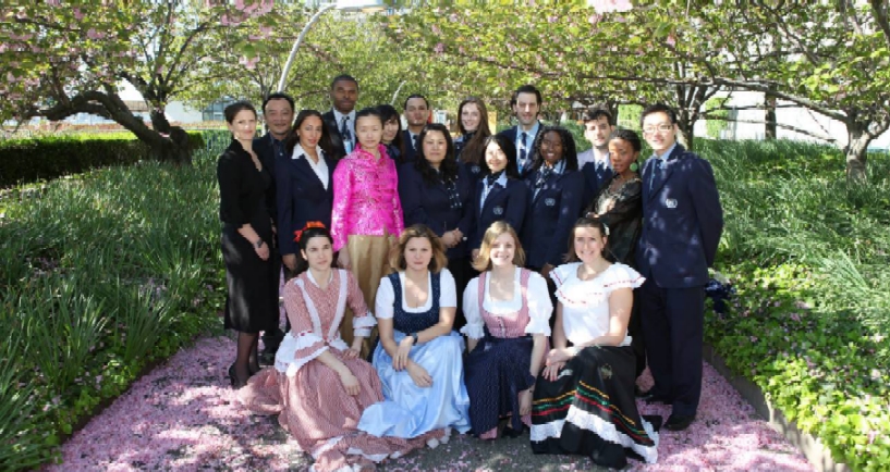 UNITED NATIONS. 60 YEARS OF U.N. GUIDED TOURS